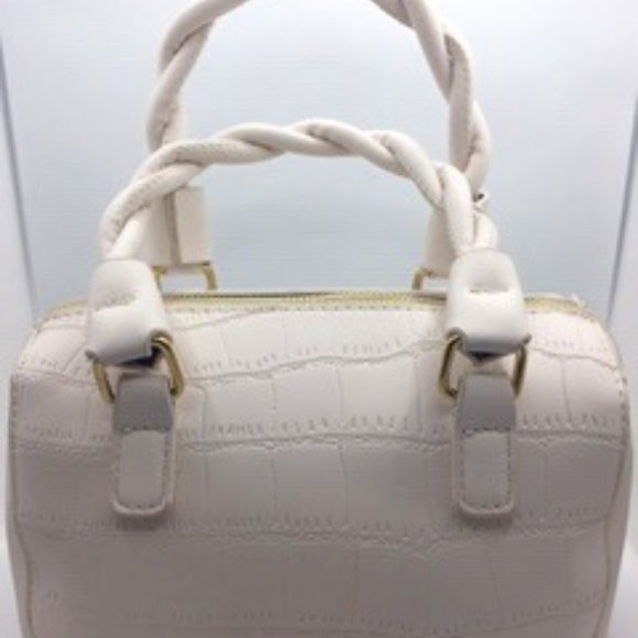 CREOLE COLOR COSMETICS | Bags | Creole Color Cosmetics | Poshmark